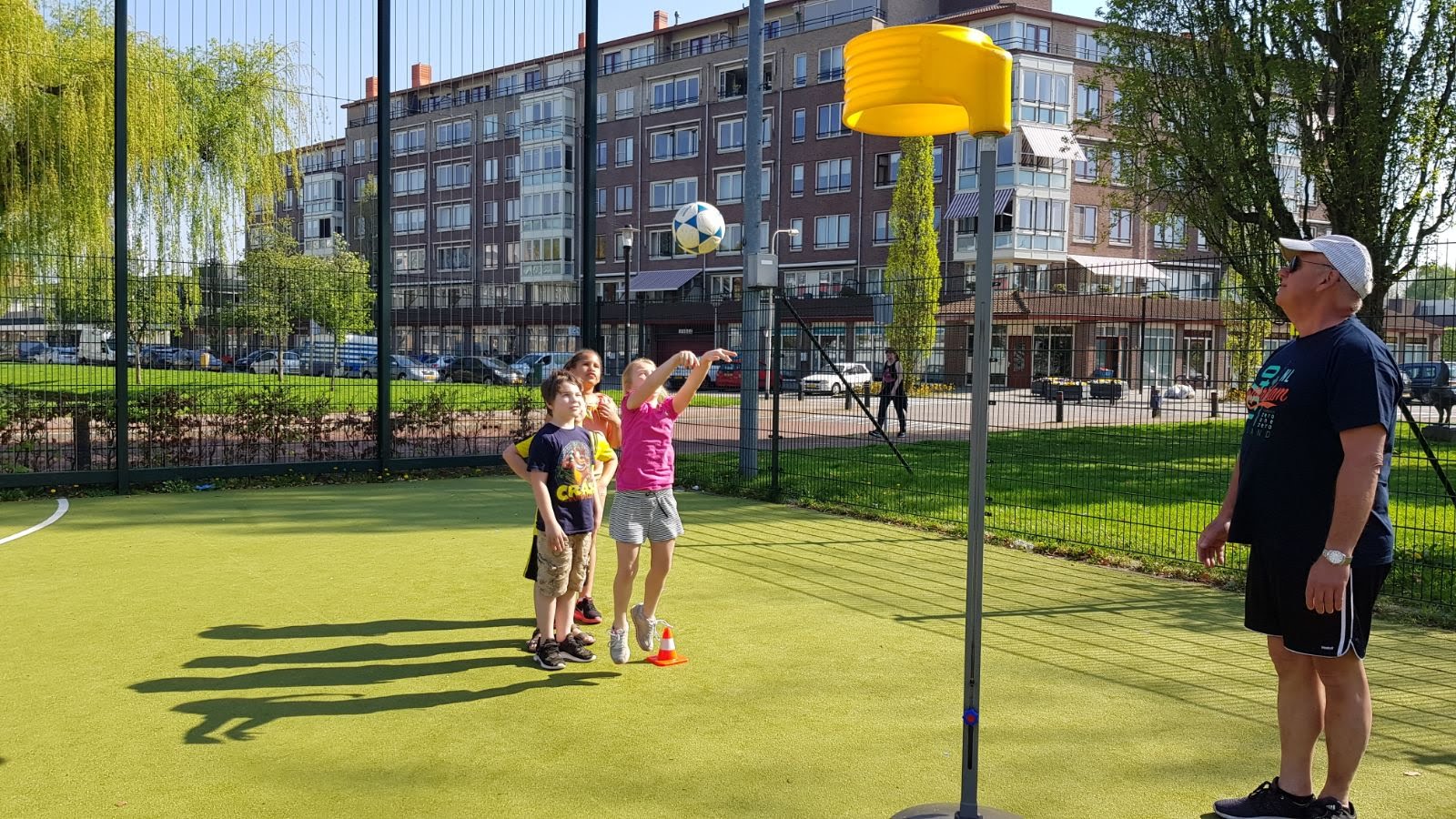 Ten Donck geeft Konings-Clinic op OBS De Bosweide - Ten Donck